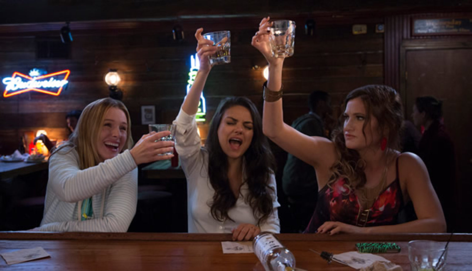 Bad Moms - Plugged In