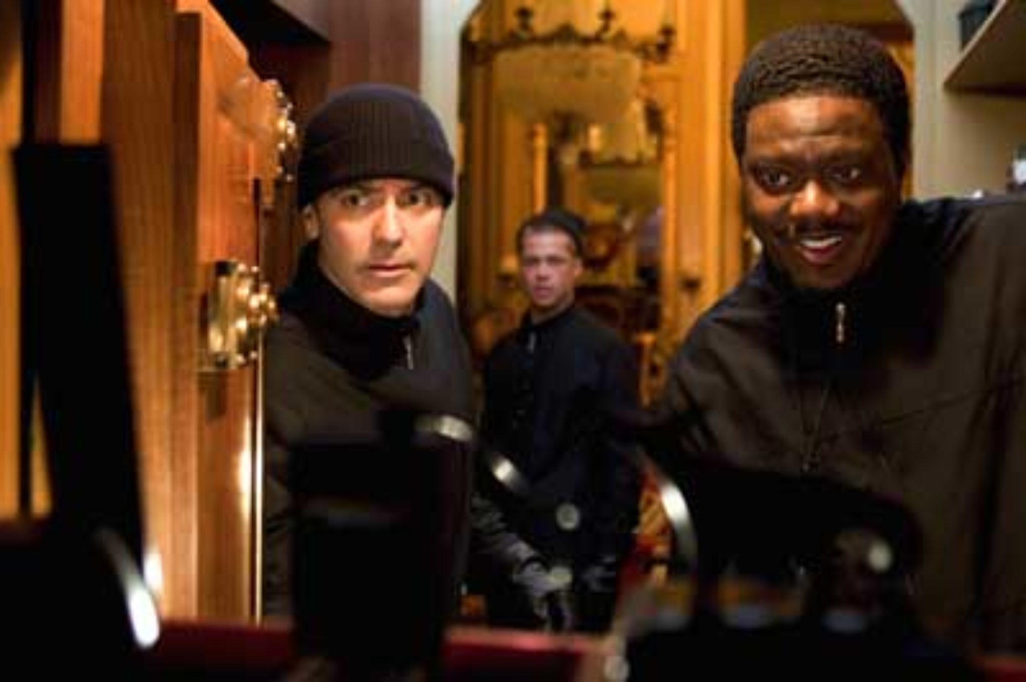 Ocean's Twelve - Plugged In