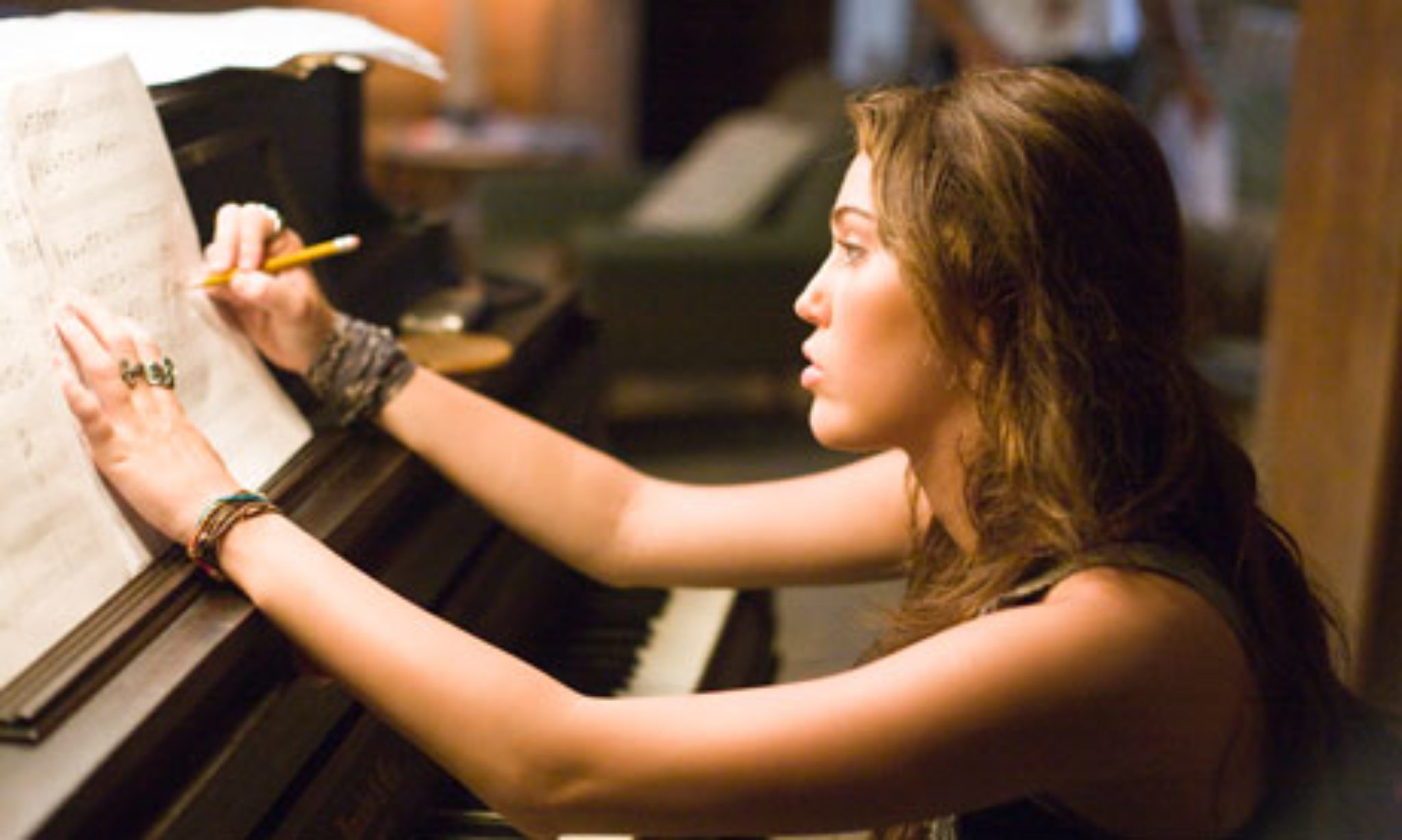 The Last Song - Plugged In