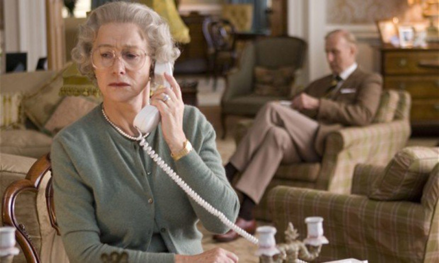 The Queen - Plugged In