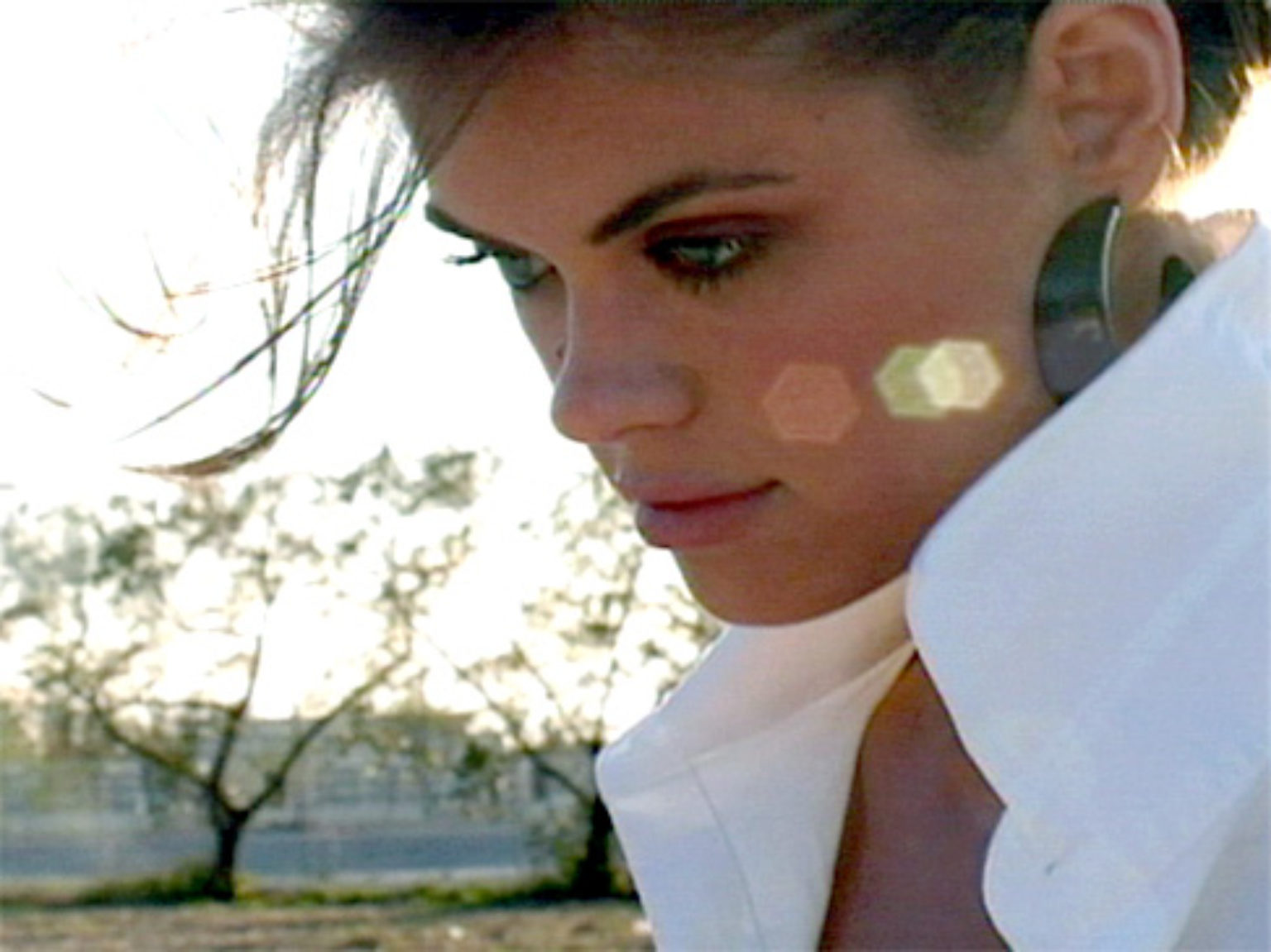 8th & Ocean - Plugged In