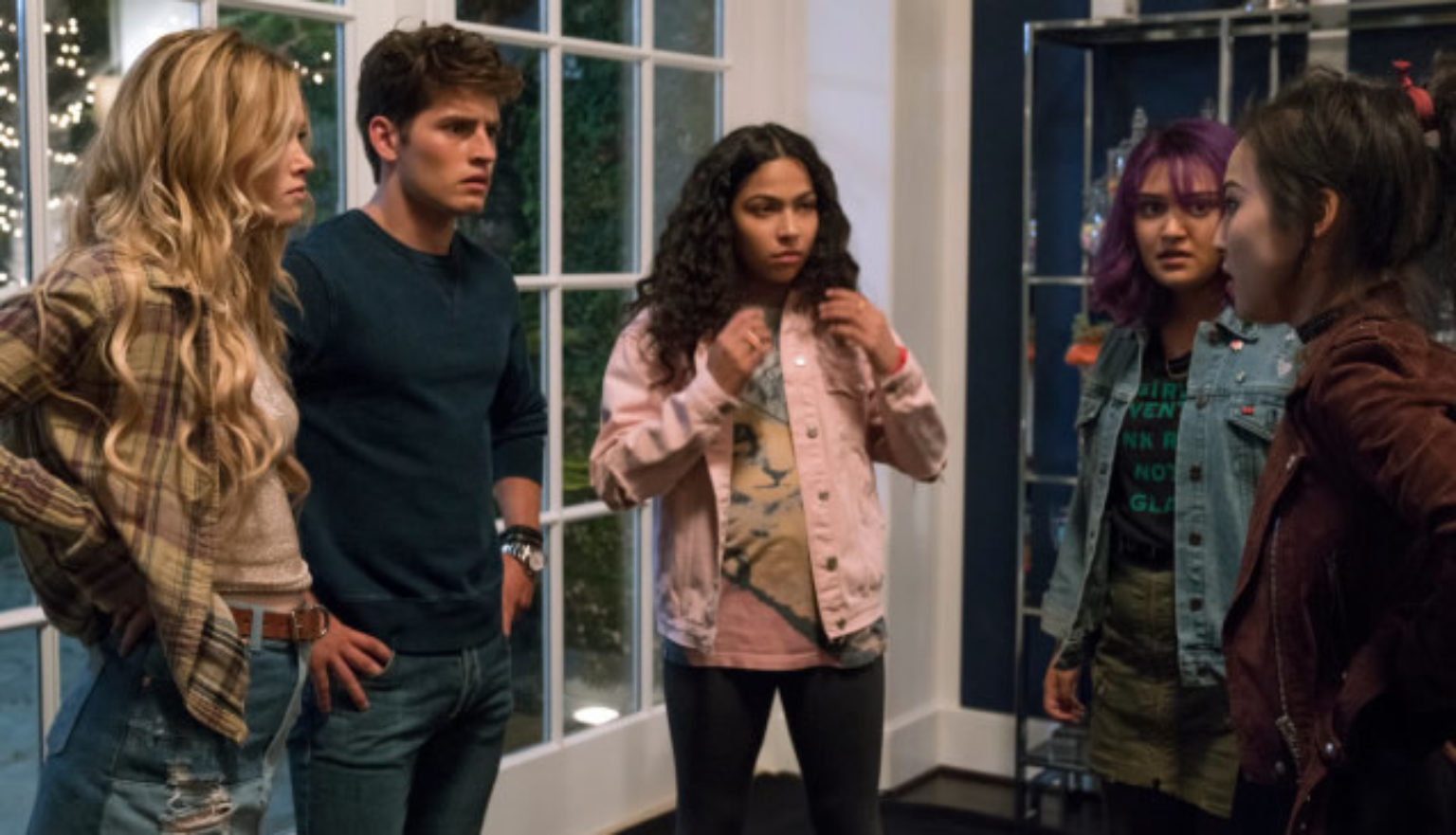 Runaways - Plugged In