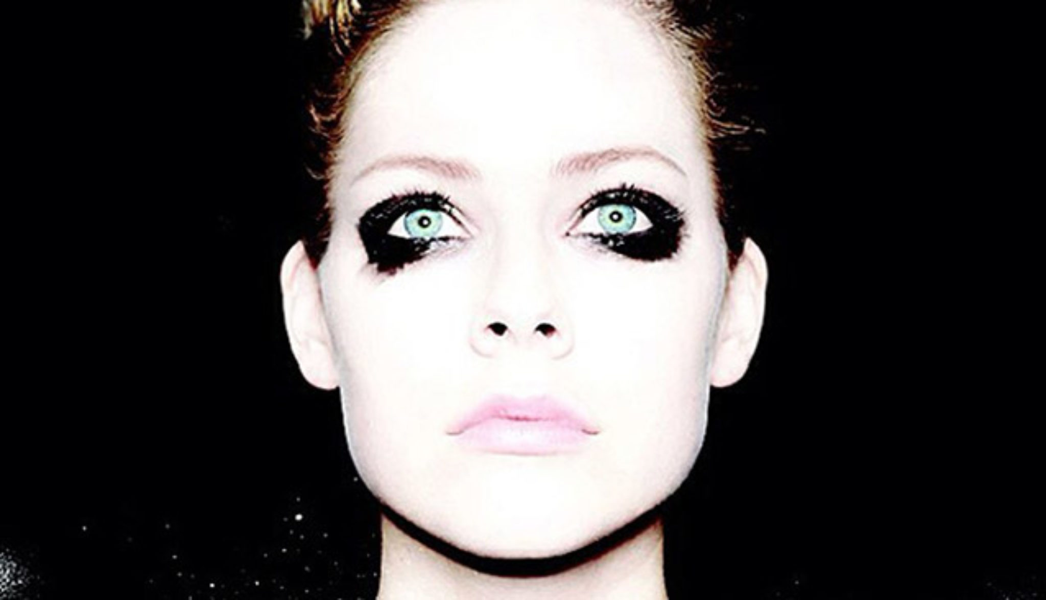 Avril Lavigne - Plugged In