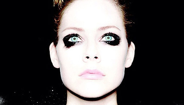 Avril Lavigne - Plugged In