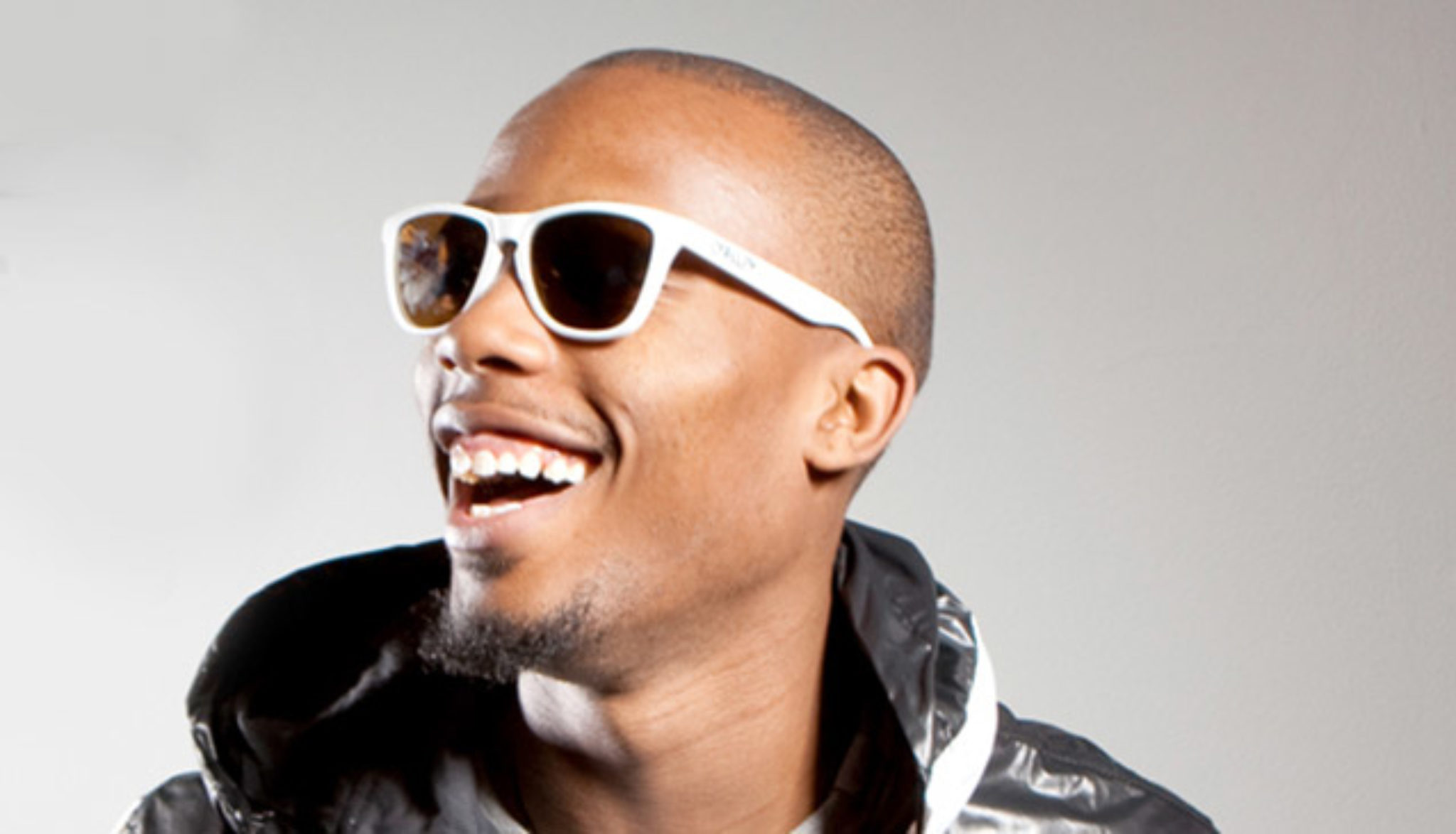 "Nothin' on You" - Plugged In