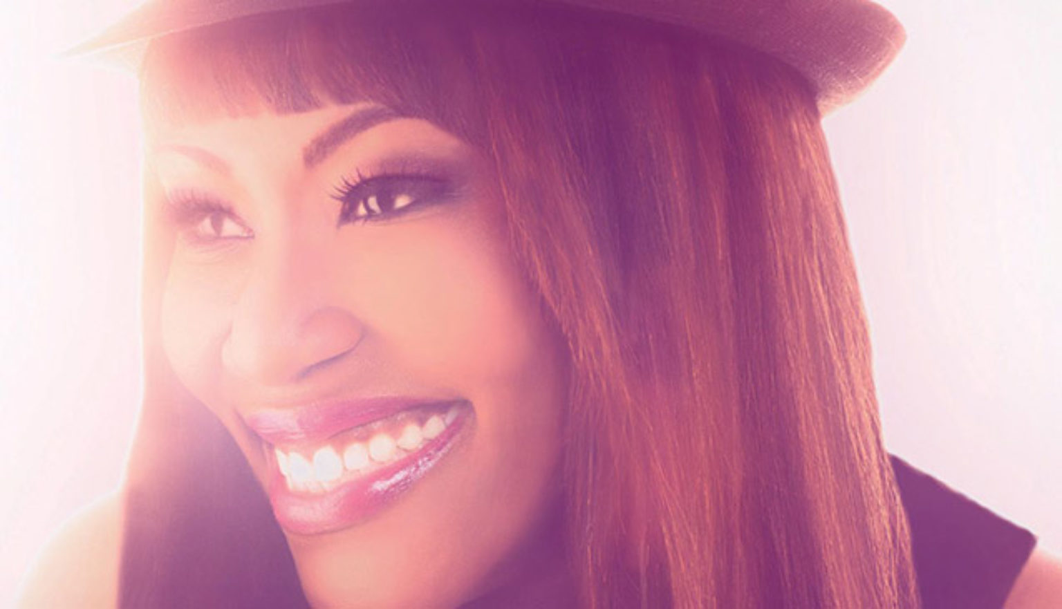 Overcomer - Plugged In