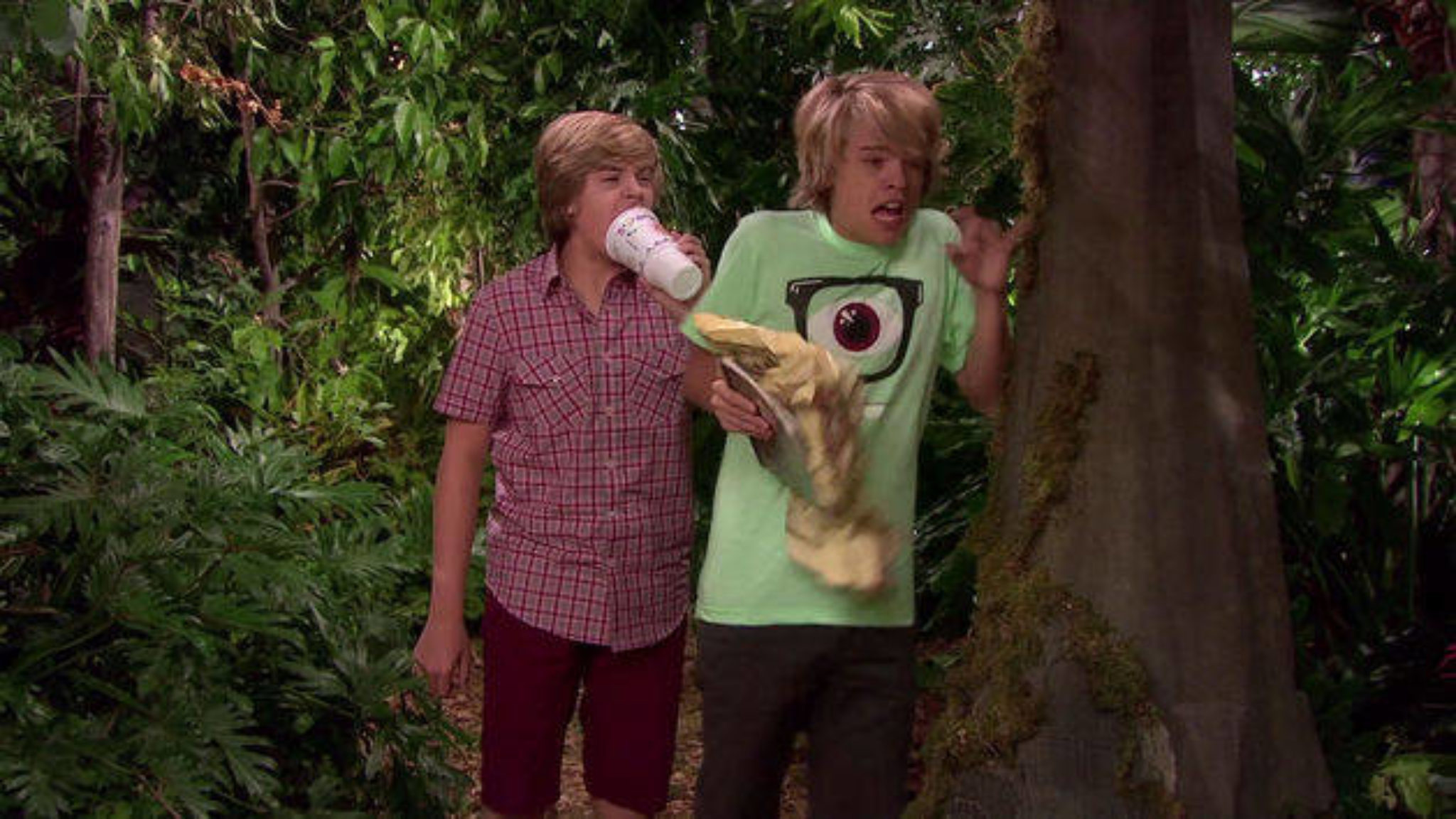 The Suite Life on Deck - Plugged In