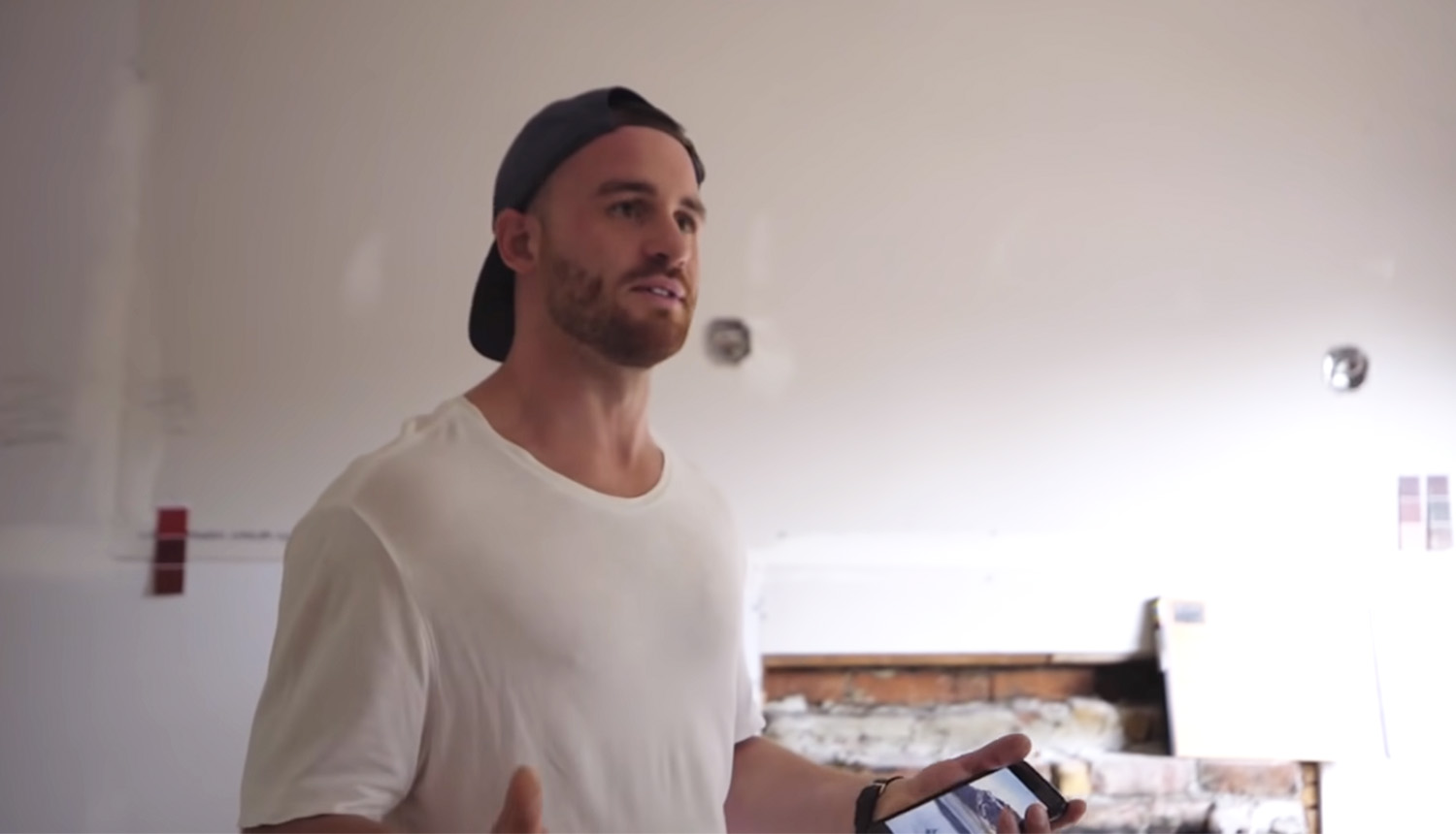 Discover Connection - Plugged In