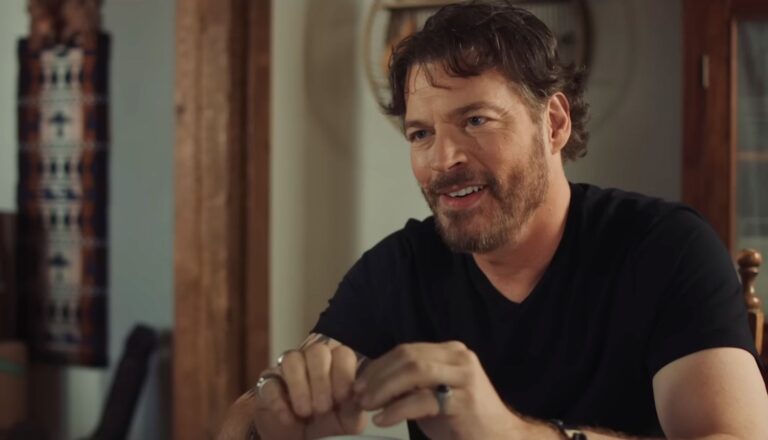 Find Me Falling - Plugged In