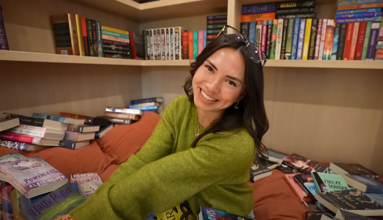 Haley Pham - Plugged In