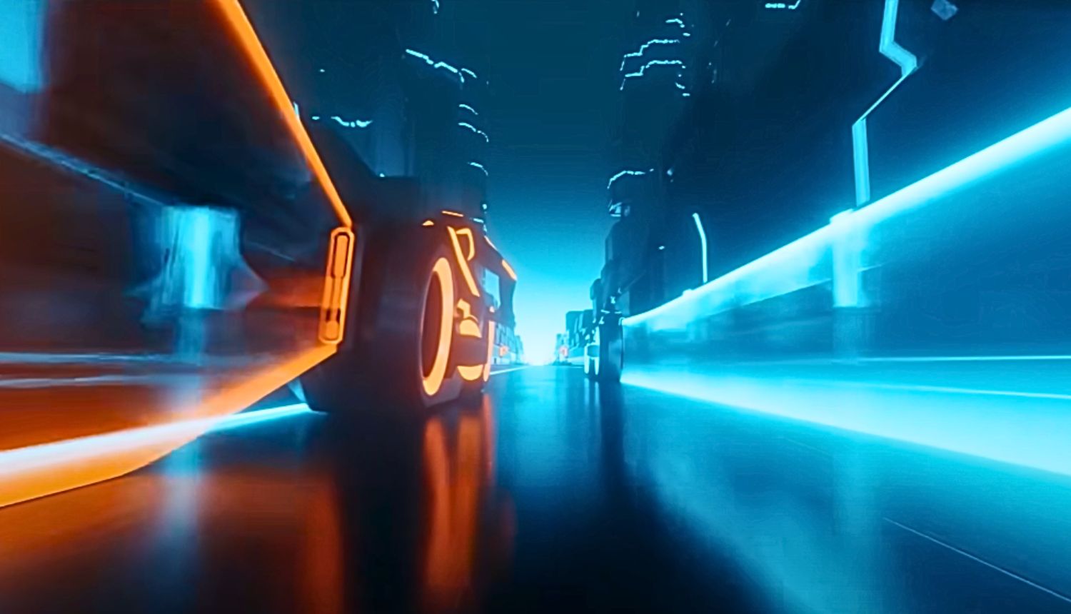 TRON: Catalyst - Plugged In